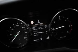 Melns Land Rover Range Rover Evoque 2017 Jelgava, ar dzinēja tilpumu 2.00 L un nobraukumu 173 tūkst. km par 15990 €, foto 46 vietnē AUTOMOTO.COM.LV