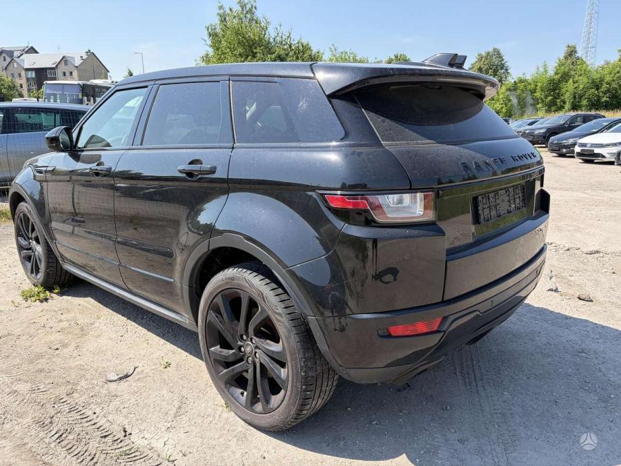 Black Land Rover Range Rover Evoque 2017 in Alytus, with an engine capacity of 2.00 L and mileage of 158 thousand km for 8550 €, photo 3 on AUTOMOTO.COM.LV