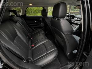 Melns Land Rover Range Rover Evoque 2017 Rīga, ar dzinēja tilpumu 2.00 L un nobraukumu 184 tūkst. km par 13500 €, foto 14 vietnē AUTOMOTO.COM.LV
