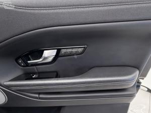 Black Land Rover Range Rover Evoque 2017 in Avizieniai, with an engine capacity of 2.00 L and mileage of 171 thousand km for 12300 €, photo 11 on AUTOMOTO.COM.LV