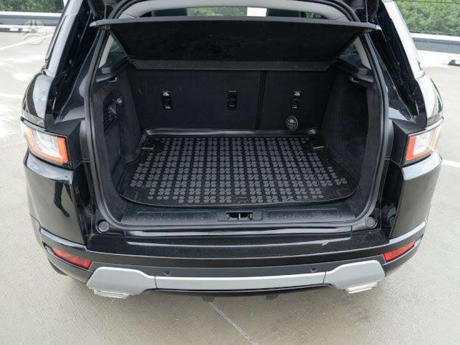 Black Land Rover Range Rover Evoque 2017 in Vilnius, with an engine capacity of 2.00 L and mileage of 76 thousand km for 16900 €, photo 16 on AUTOMOTO.COM.LV