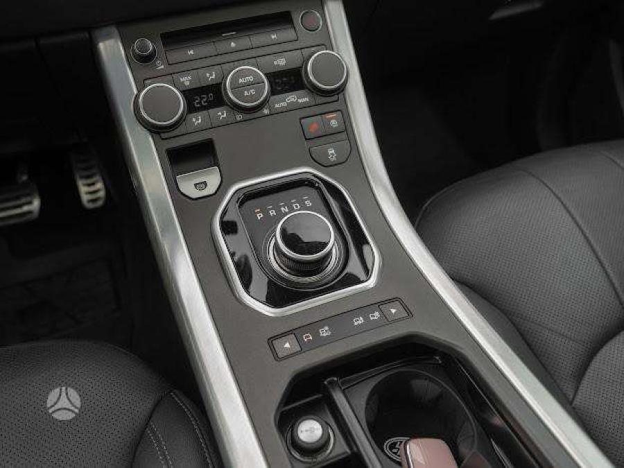 Black Land Rover Range Rover Evoque 2017 in Vilnius, with an engine capacity of 2.00 L and mileage of 76 thousand km for 16900 €, photo 22 on AUTOMOTO.COM.LV