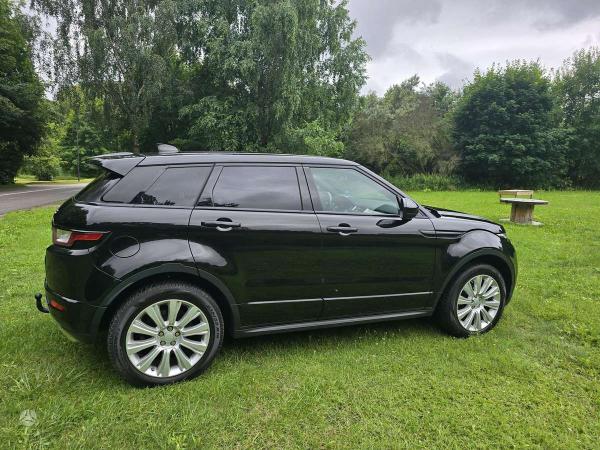 Black Land Rover Range Rover Evoque 2017 in Kaunas, with an engine capacity of 2.00 L and mileage of 180 thousand km for 11950 €, photo 3 on AUTOMOTO.COM.LV