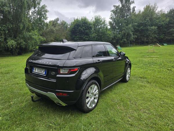 Black Land Rover Range Rover Evoque 2017 in Kaunas, with an engine capacity of 2.00 L and mileage of 180 thousand km for 11950 €, photo 4 on AUTOMOTO.COM.LV