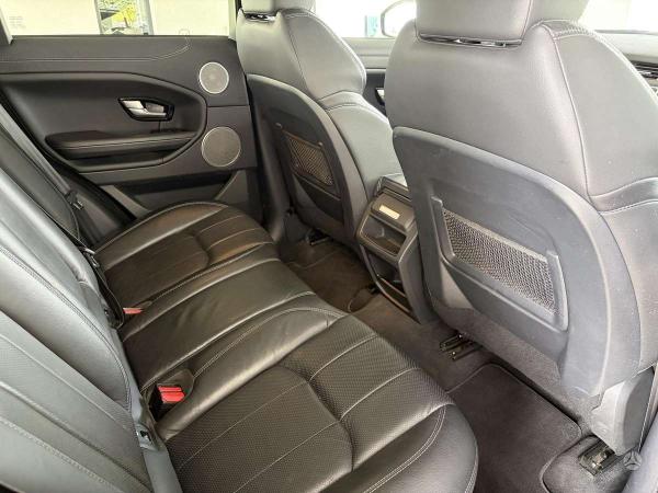 Black Land Rover Range Rover Evoque 2017 in Alytus, with an engine capacity of 2.00 L and mileage of 158 thousand km for 10850 €, photo 10 on AUTOMOTO.COM.LV