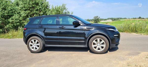 Black Land Rover Range Rover Evoque 2017 in Alytus, with an engine capacity of 2.00 L and mileage of 189 thousand km for 7500 €, photo 1 on AUTOMOTO.COM.LV