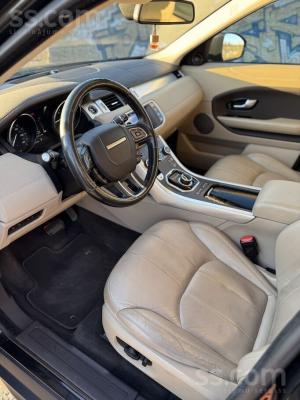 Melns Land Rover Range Rover Evoque 2017 Liepāja, ar dzinēja tilpumu 2.00 L un nobraukumu 144 tūkst. km par 12400 €, foto  vietnē AUTOMOTO.COM.LV