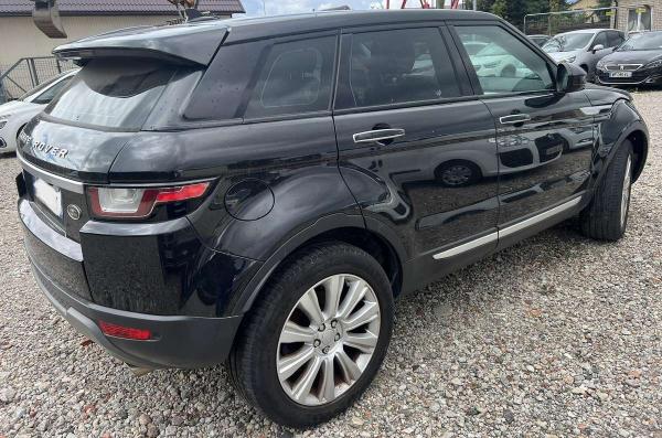 Melns Land Rover Range Rover Evoque 2017 Tauragė, ar dzinēja tilpumu 2.00 L un nobraukumu 115 tūkst. km par 7300 €, foto 3 vietnē AUTOMOTO.COM.LV