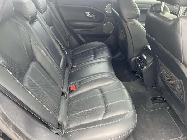 Melns Land Rover Range Rover Evoque 2017 Tauragė, ar dzinēja tilpumu 2.00 L un nobraukumu 115 tūkst. km par 7300 €, foto 8 vietnē AUTOMOTO.COM.LV