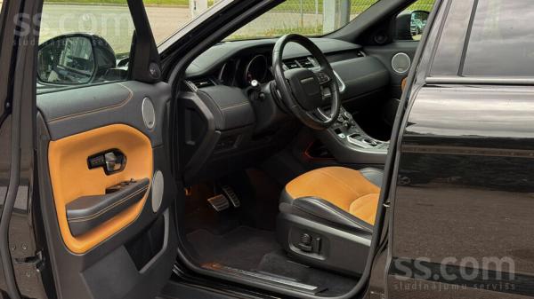 Melns Land Rover Range Rover Evoque 2017 Daugavpils, ar dzinēja tilpumu 2.00 L un nobraukumu 203 tūkst. km par 14550 €, foto 7 vietnē AUTOMOTO.COM.LV