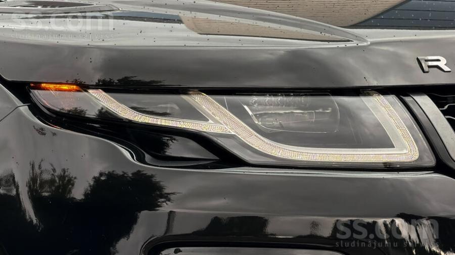 Black Land Rover Range Rover Evoque 2017 in Daugavpils, with an engine capacity of 2.00 L and mileage of 203 thousand km for 14550 €, photo 3 on AUTOMOTO.COM.LV