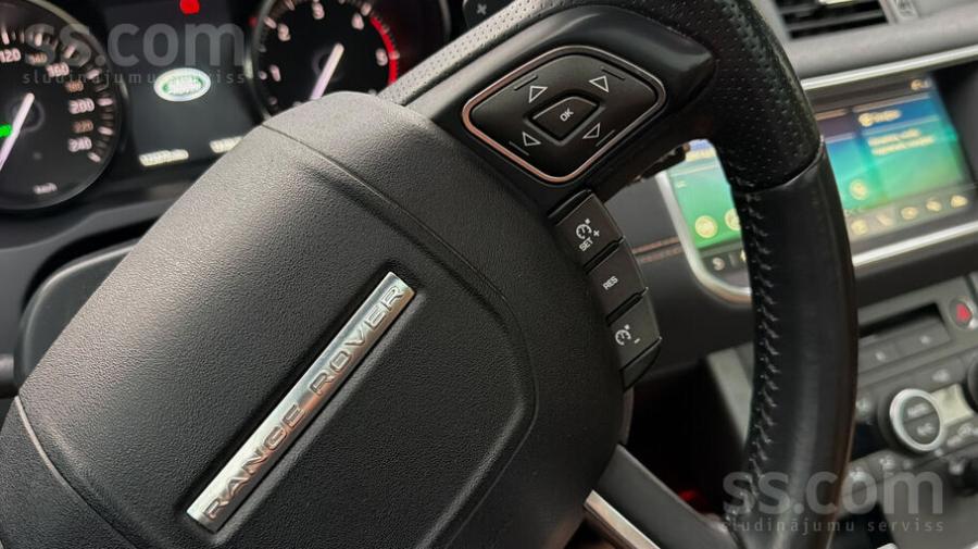 Black Land Rover Range Rover Evoque 2017 in Daugavpils, with an engine capacity of 2.00 L and mileage of 203 thousand km for 14550 €, photo 12 on AUTOMOTO.COM.LV