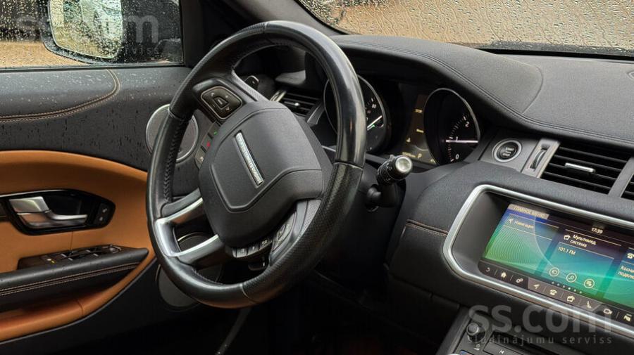 Black Land Rover Range Rover Evoque 2017 in Daugavpils, with an engine capacity of 2.00 L and mileage of 203 thousand km for 14550 €, photo 29 on AUTOMOTO.COM.LV
