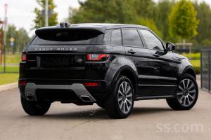 Melns Land Rover Range Rover Evoque 2017 Jelgava, ar dzinēja tilpumu 2.00 L un nobraukumu 0 tūkst. km par 11700 €, foto 5 vietnē AUTOMOTO.COM.LV