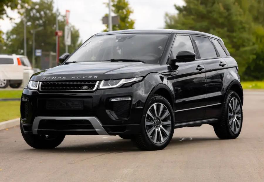 Black Land Rover Range Rover Evoque 2017 in Jelgava, with an engine capacity of 2.00 L and mileage of 160 thousand km for 11700 €, photo 1 on AUTOMOTO.COM.LV