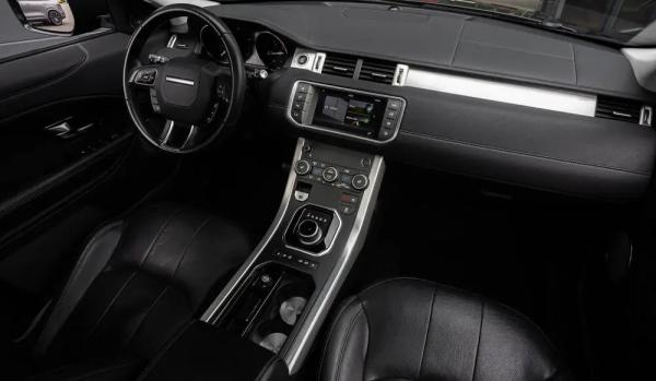 Melns Land Rover Range Rover Evoque 2017 Jelgava, ar dzinēja tilpumu 2.00 L un nobraukumu 160 tūkst. km par 11700 €, foto 10 vietnē AUTOMOTO.COM.LV