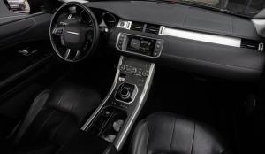 Black Land Rover Range Rover Evoque 2017 in Jelgava, with an engine capacity of 2.00 L and mileage of 160 thousand km for 11700 €, photo 11 on AUTOMOTO.COM.LV