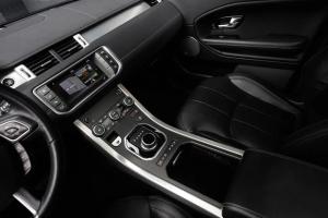 Black Land Rover Range Rover Evoque 2017 in Jelgava, with an engine capacity of 2.00 L and mileage of 160 thousand km for 11700 €, photo 20 on AUTOMOTO.COM.LV