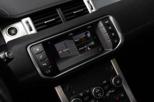 Black Land Rover Range Rover Evoque 2017 in Jelgava, with an engine capacity of 2.00 L and mileage of 160 thousand km for 11700 €, photo 23 on AUTOMOTO.COM.LV