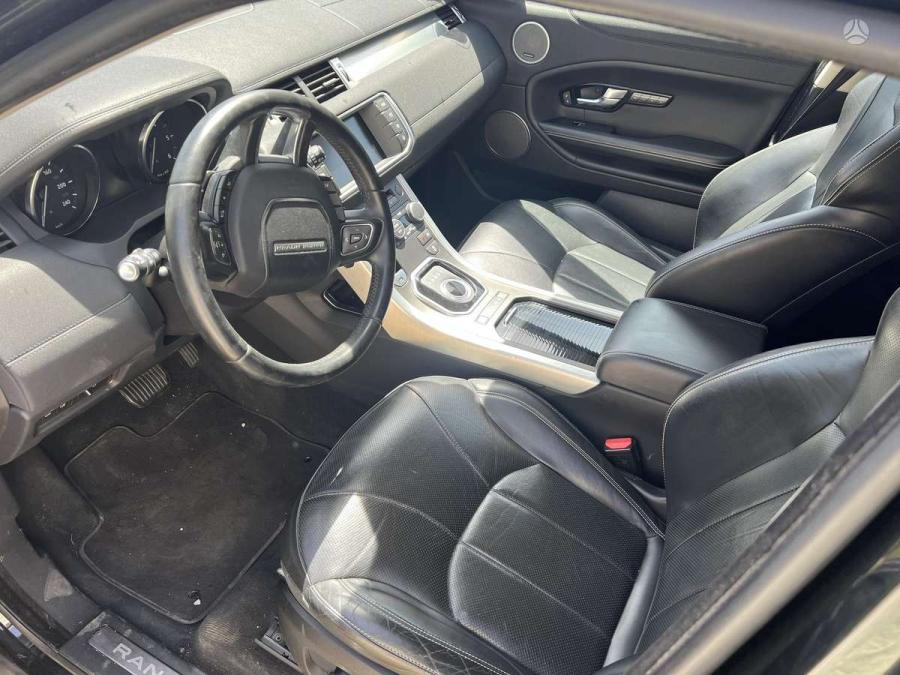 Melns Land Rover Range Rover Evoque 2017 Tauragė, ar dzinēja tilpumu 2.00 L un nobraukumu 118 tūkst. km par 7000 €, foto 7 vietnē AUTOMOTO.COM.LV
