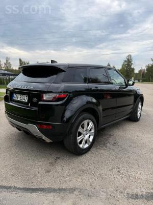 Black Land Rover Range Rover Evoque 2017 in Riga, with an engine capacity of 2.00 L and mileage of 185 thousand km for 11500 €, photo 7 on AUTOMOTO.COM.LV