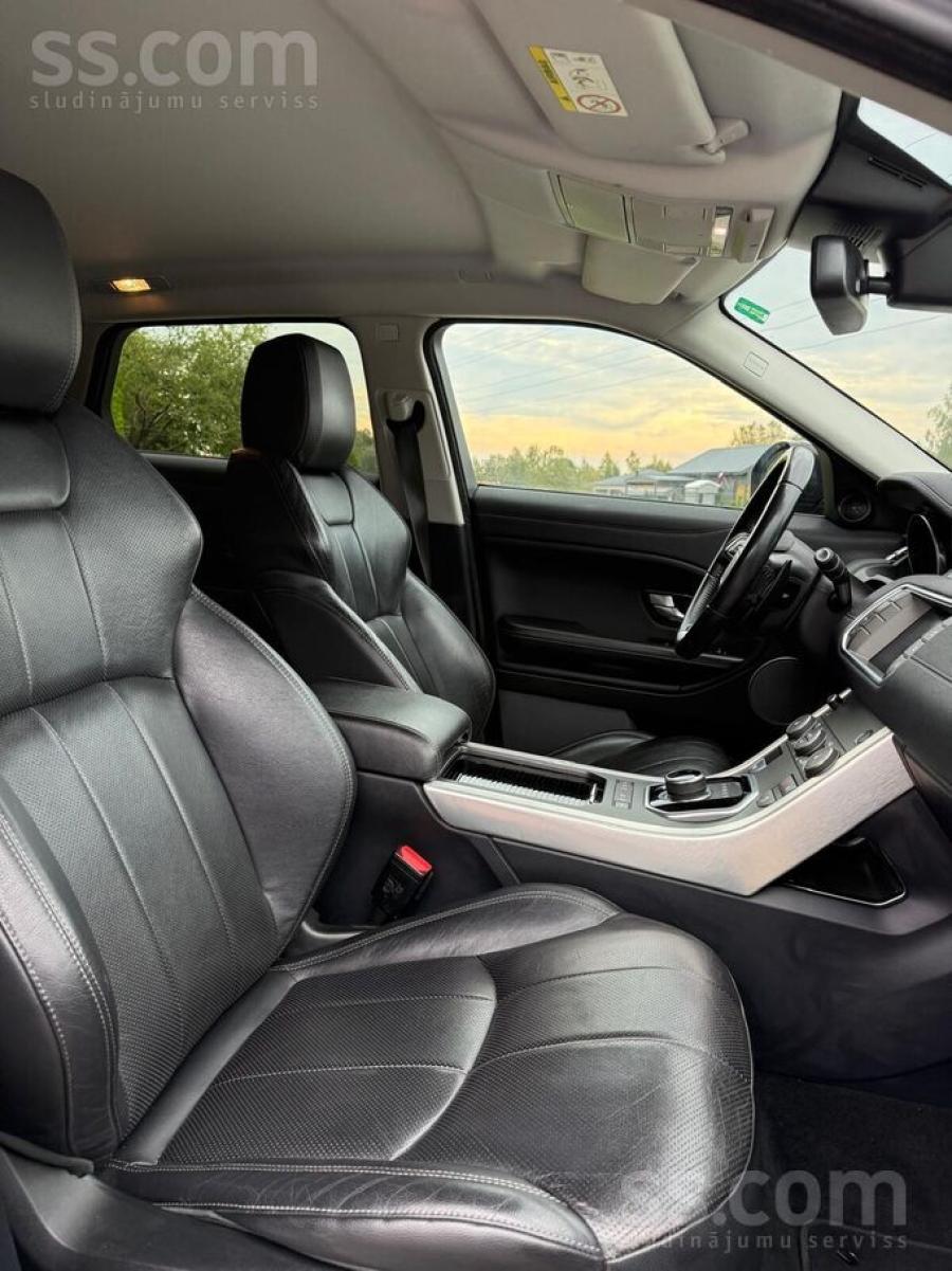 Black Land Rover Range Rover Evoque 2017 in Riga, with an engine capacity of 2.00 L and mileage of 185 thousand km for 11500 €, photo 11 on AUTOMOTO.COM.LV