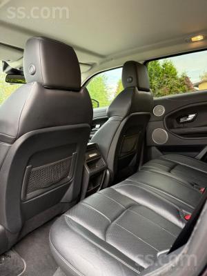 Black Land Rover Range Rover Evoque 2017 in Riga, with an engine capacity of 2.00 L and mileage of 185 thousand km for 11500 €, photo 13 on AUTOMOTO.COM.LV