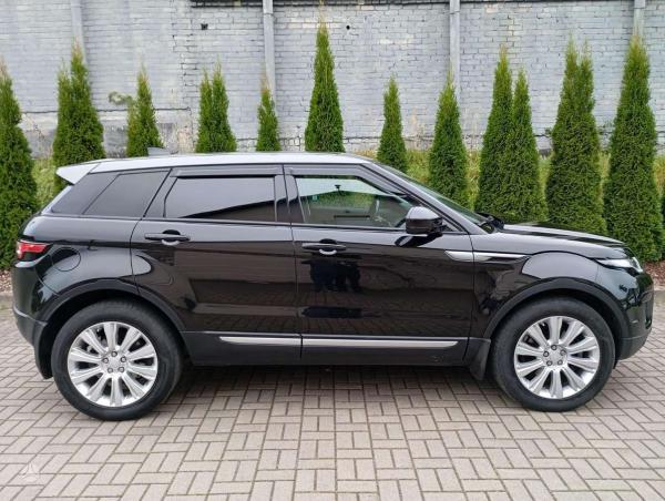 Black Land Rover Range Rover Evoque 2018 in Siauliai, with an engine capacity of 2.00 L and mileage of 180 thousand km for 12750 €, photo 11 on AUTOMOTO.COM.LV