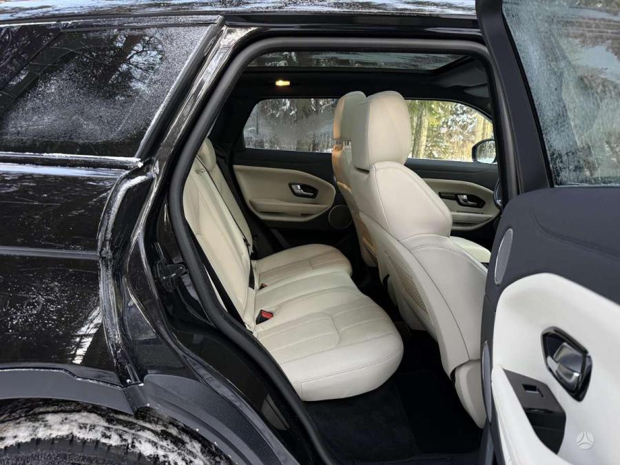 Melns Land Rover Range Rover Evoque 2018 Tauragė, ar dzinēja tilpumu 2.00 L un nobraukumu 153 tūkst. km par 13600 €, foto 11 vietnē AUTOMOTO.COM.LV