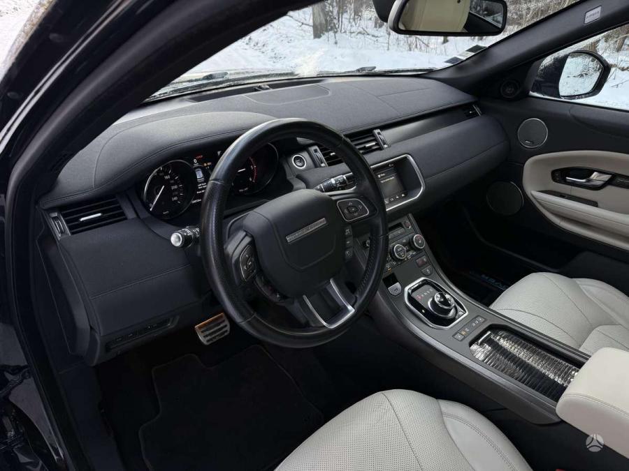 Melns Land Rover Range Rover Evoque 2018 Tauragė, ar dzinēja tilpumu 2.00 L un nobraukumu 153 tūkst. km par 13600 €, foto 14 vietnē AUTOMOTO.COM.LV