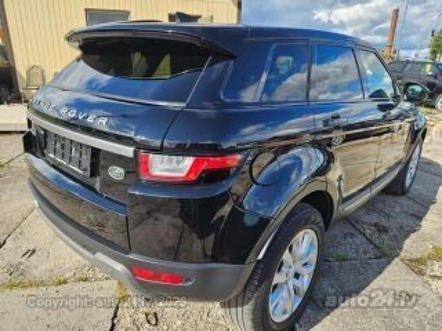 Black Land Rover Range Rover Evoque 2018 in Tartu, with an engine capacity of 2.00 L and mileage of 87 thousand km for 17790 €, photo 5 on AUTOMOTO.COM.LV