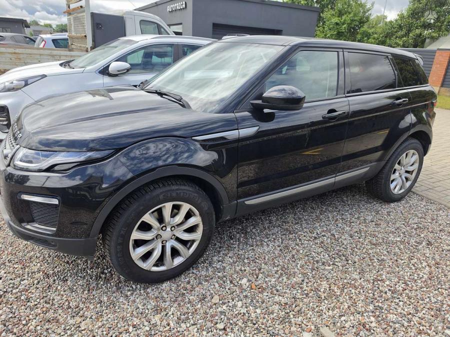 Black Land Rover Range Rover Evoque 2018 in Taurage, with an engine capacity of 2.00 L and mileage of 177 thousand km for 7800 €, photo 7 on AUTOMOTO.COM.LV