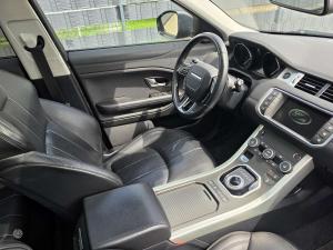 Black Land Rover Range Rover Evoque 2018 in Taurage, with an engine capacity of 2.00 L and mileage of 177 thousand km for 7800 €, photo 10 on AUTOMOTO.COM.LV