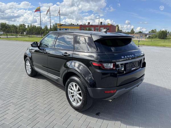 Black Land Rover Range Rover Evoque 2018 in Telschi, with an engine capacity of 2.00 L and mileage of 106 thousand km for 8700 €, photo 4 on AUTOMOTO.COM.LV