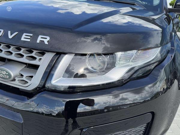 Black Land Rover Range Rover Evoque 2018 in Telschi, with an engine capacity of 2.00 L and mileage of 106 thousand km for 8700 €, photo 10 on AUTOMOTO.COM.LV