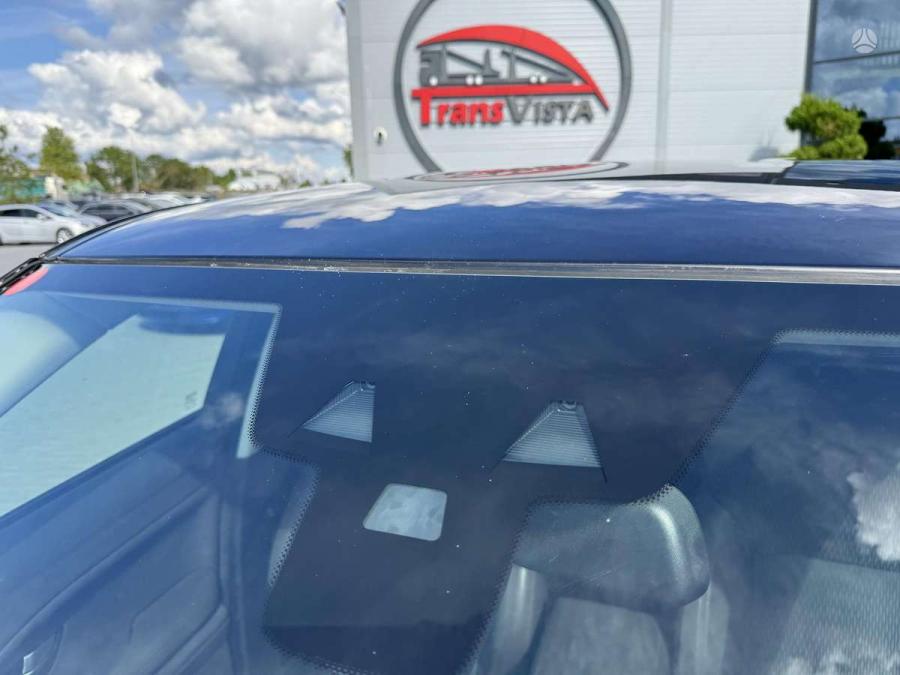 Black Land Rover Range Rover Evoque 2018 in Telschi, with an engine capacity of 2.00 L and mileage of 106 thousand km for 8700 €, photo 12 on AUTOMOTO.COM.LV