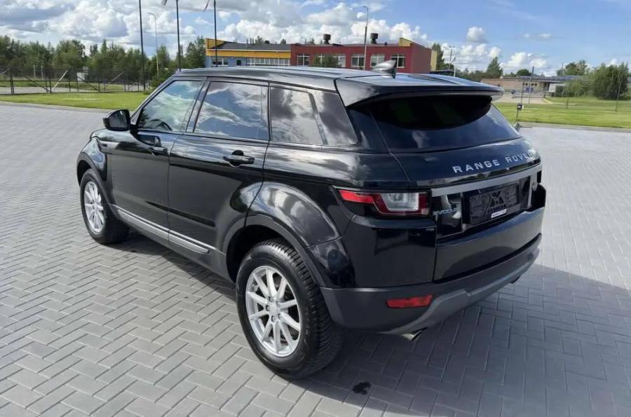 Melns Land Rover Range Rover Evoque 2018 Telšiai, ar dzinēja tilpumu 2.00 L un nobraukumu 106 tūkst. km par 8690 €, foto 8 vietnē AUTOMOTO.COM.LV
