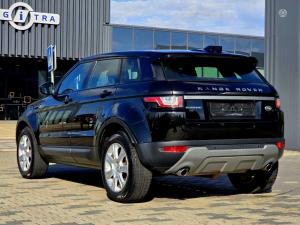 Black Land Rover Range Rover Evoque 2018 in Siauliai, with an engine capacity of 2.00 L and mileage of 208 thousand km for 12500 €, photo 3 on AUTOMOTO.COM.LV