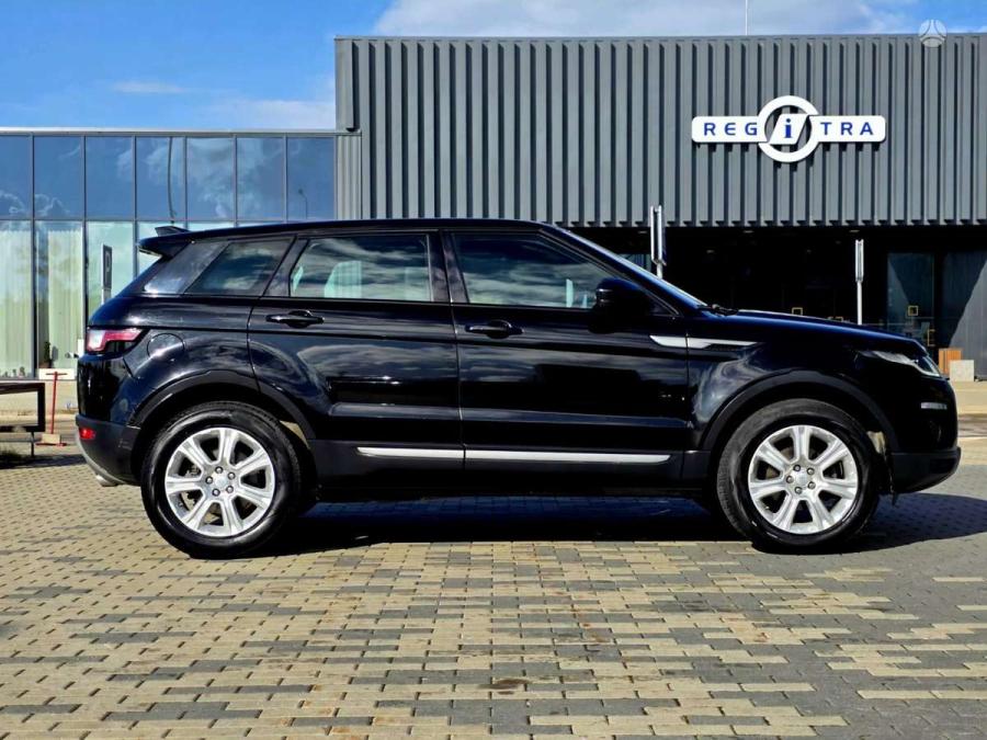 Black Land Rover Range Rover Evoque 2018 in Siauliai, with an engine capacity of 2.00 L and mileage of 208 thousand km for 12500 €, photo 8 on AUTOMOTO.COM.LV