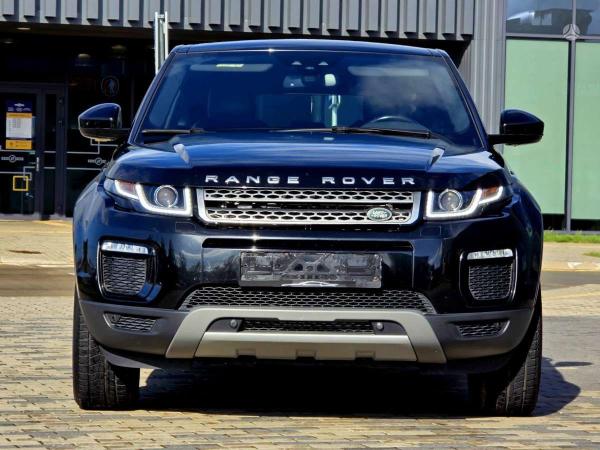 Black Land Rover Range Rover Evoque 2018 in Siauliai, with an engine capacity of 2.00 L and mileage of 208 thousand km for 12500 €, photo 8 on AUTOMOTO.COM.LV