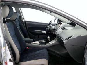 Black Land Rover Range Rover Evoque 2018 in Siauliai, with an engine capacity of 2.00 L and mileage of 208 thousand km for 12500 €, photo 12 on AUTOMOTO.COM.LV