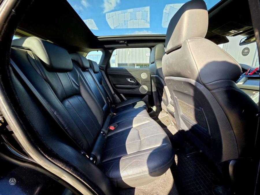Black Land Rover Range Rover Evoque 2018 in Siauliai, with an engine capacity of 2.00 L and mileage of 208 thousand km for 12500 €, photo 16 on AUTOMOTO.COM.LV