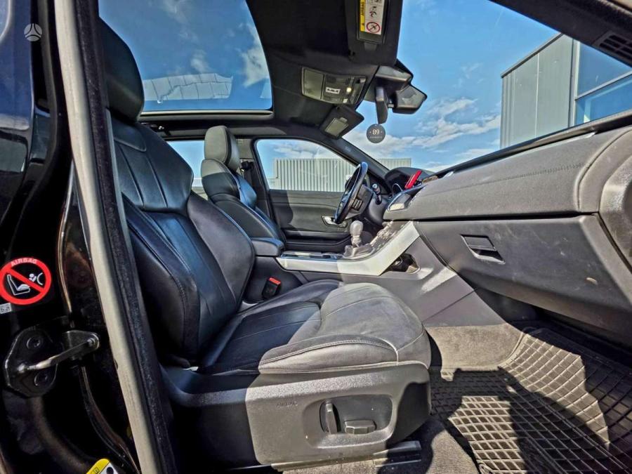 Black Land Rover Range Rover Evoque 2018 in Siauliai, with an engine capacity of 2.00 L and mileage of 208 thousand km for 12500 €, photo 20 on AUTOMOTO.COM.LV