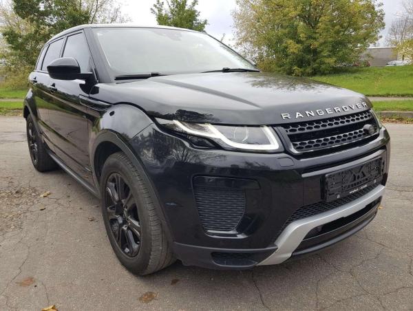 Black Land Rover Range Rover Evoque 2018 in Siauliai, with an engine capacity of 2.00 L and mileage of 150 thousand km for 10200 €, photo 4 on AUTOMOTO.COM.LV