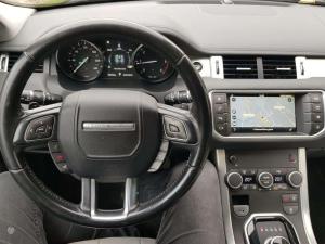 Black Land Rover Range Rover Evoque 2018 in Siauliai, with an engine capacity of 2.00 L and mileage of 150 thousand km for 10200 €, photo 14 on AUTOMOTO.COM.LV