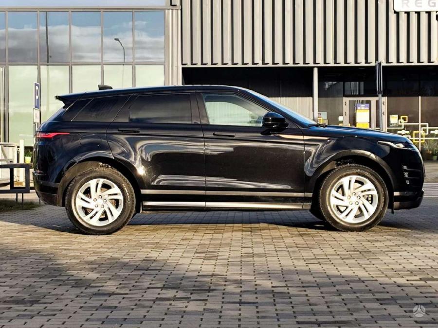 Black Land Rover Range Rover Evoque 2019 in Siauliai, with an engine capacity of 2.00 L and mileage of 160 thousand km for 18400 €, photo 9 on AUTOMOTO.COM.LV