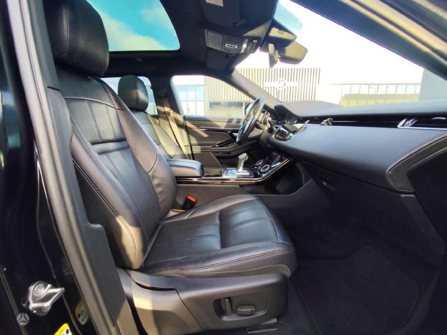 Black Land Rover Range Rover Evoque 2019 in Siauliai, with an engine capacity of 2.00 L and mileage of 160 thousand km for 18400 €, photo 25 on AUTOMOTO.COM.LV