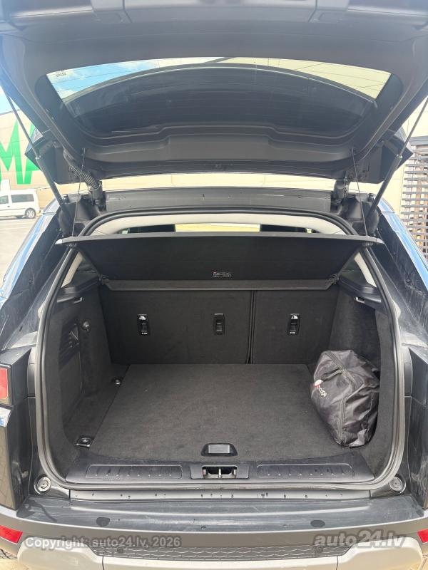 Black Land Rover Range Rover Evoque 2019 in Tallinn, with an engine capacity of 2.00 L and mileage of 106 thousand km for 19000 €, photo 4 on AUTOMOTO.COM.LV
