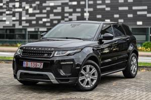 Black Land Rover Range Rover Evoque 2019 in Jelgava, with an engine capacity of 2.00 L and mileage of 161 thousand km for 13800 €, photo 3 on AUTOMOTO.COM.LV