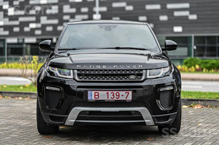 Black Land Rover Range Rover Evoque 2019 in Jelgava, with an engine capacity of 2.00 L and mileage of 161 thousand km for 13800 €, photo 6 on AUTOMOTO.COM.LV